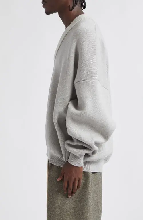 Fear Of God Virgin Wool-Blend V-Neck Sweater In Dove Grey - 70